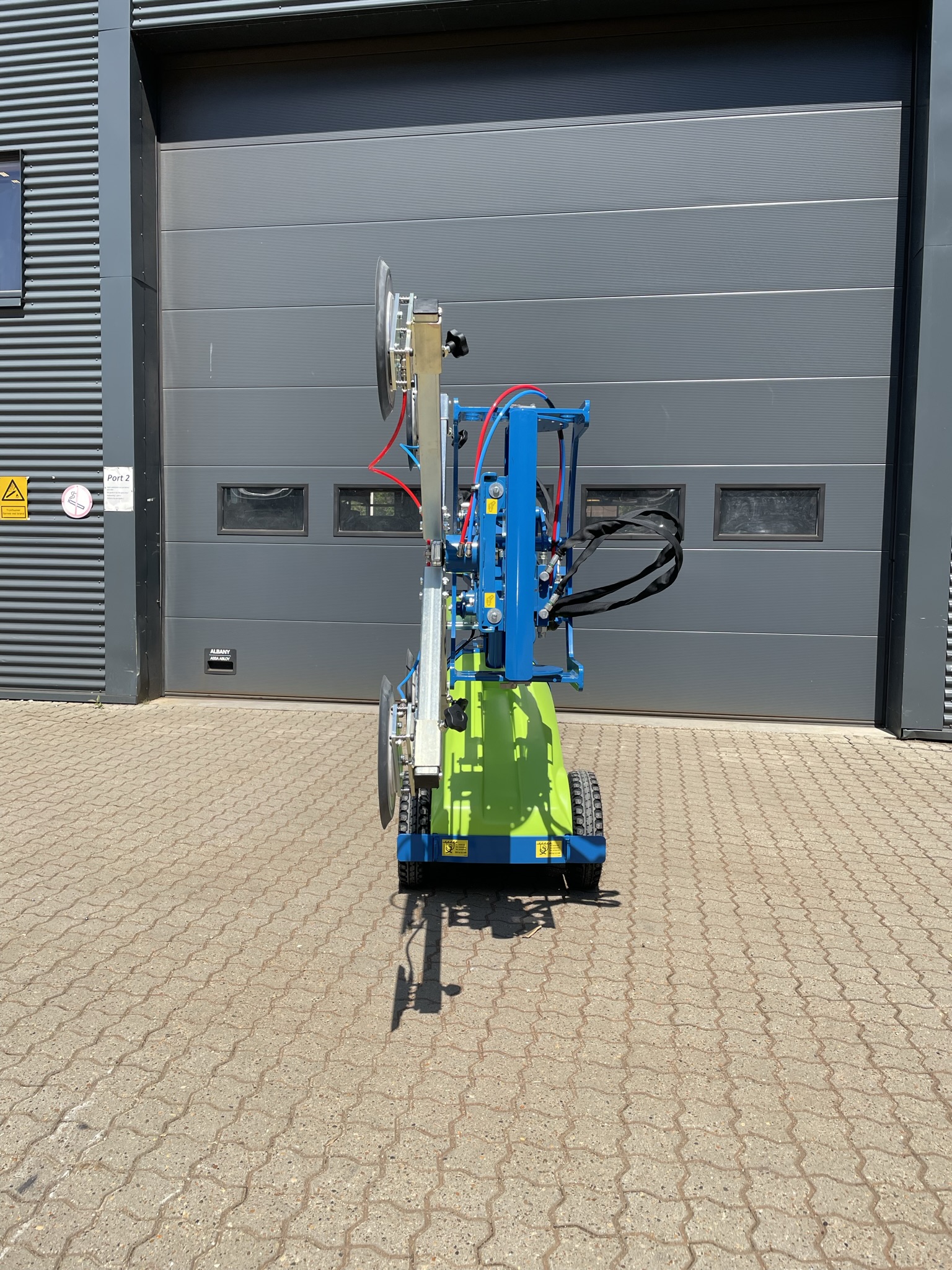 Winlet 375 glazing robot | GMV A/S